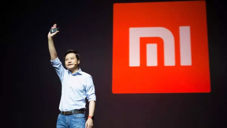 Napa Xiaomi minangka Huawei anyar, luwih apik 200_1