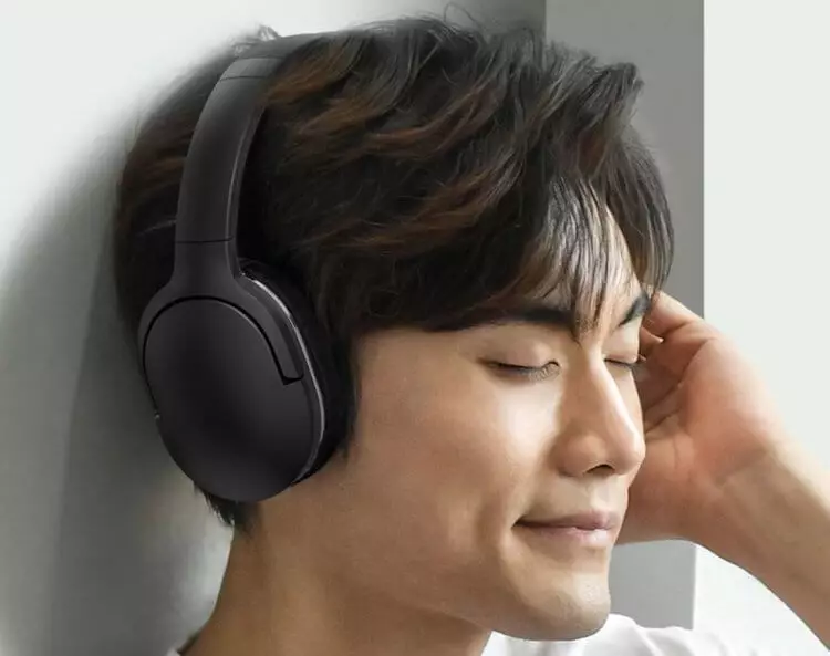 6 alesan tungtungna ngagaleuh headphone gedé 20294_5