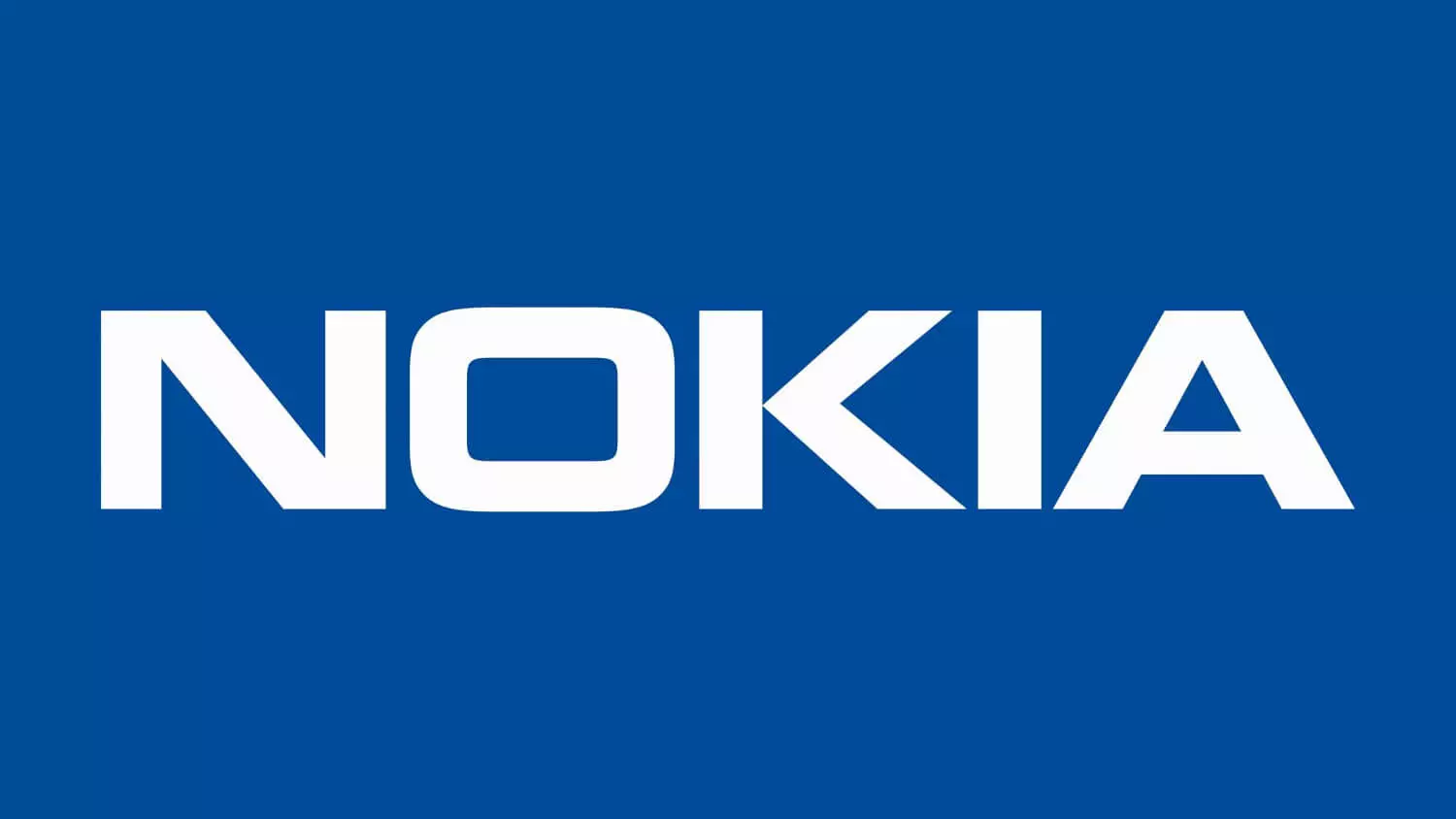 Nokia 8890, e amoheloang e le Ces ea ntlafatso ea 2001