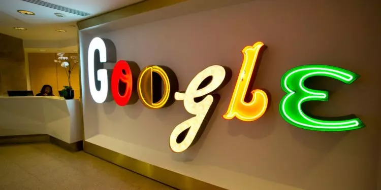 Guyon propellegian saka Google