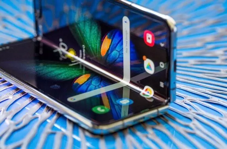 Samsung Galaxy Fold 2 může vyjít 5. srpna a stanovit vodotěsné