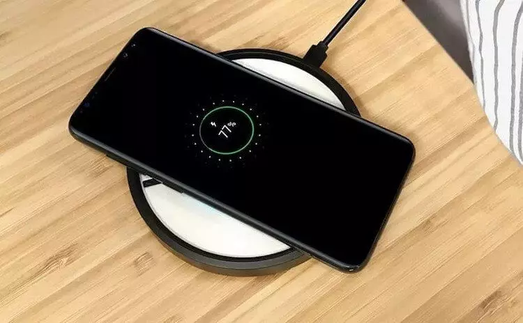 Ki jan Apple Fòse Samsung Fè Wireless chaje plis aksesib