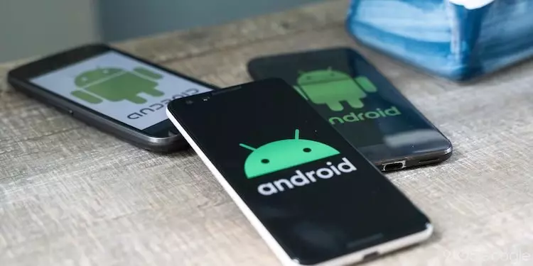 Google vonon Android 11, por tregoi se çfarë janë 2 metra: rezultatet e javës 2372_1