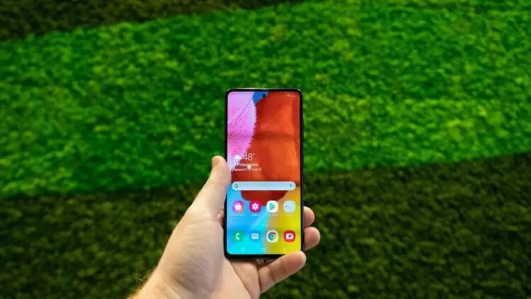 Мен Galaxy A51 сатып алуым керек пе? Ол туралы нақты иелері не дейді 2400_1