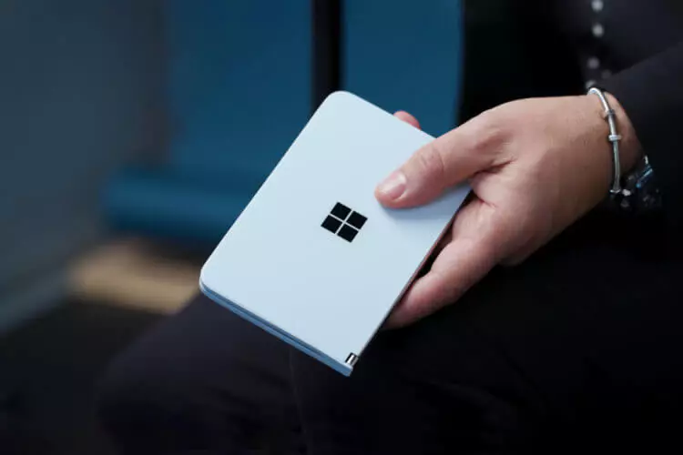 Неліктен мен Microsoft корпорациясынан бірінші андроид смартфонын сатып алмаймын 2438_1