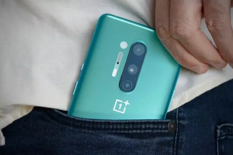 Proč je lepší koupit OnePlus 7t místo OnePlus 8 2563_3