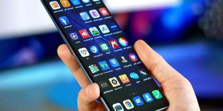 Πέντε καλύτερα smartphones huawei που μπορούν ακόμα να αγοράσουν 2661_1