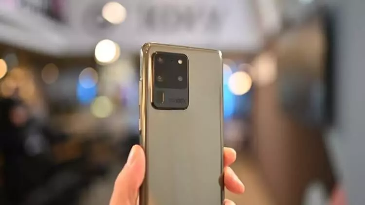 100 мең сум өчен галактика s20 ultra? Юк 2840_4