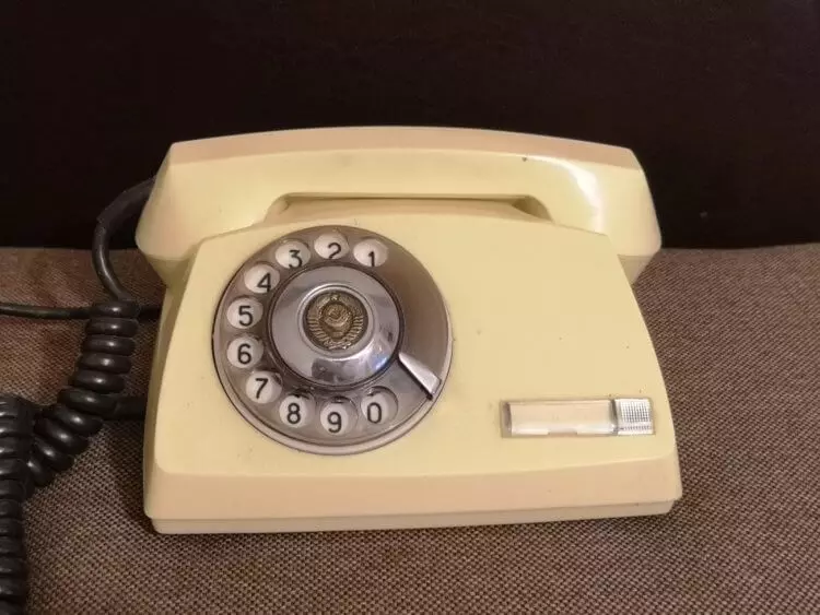 Vad betyder telefonkoden och hur du korrigerar numret 3049_4