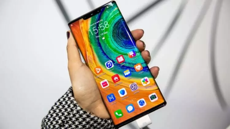 புதிய சேவை Huawei நிறுவல் இல்லாமல் Android பயன்பாடுகள் இயக்க அனுமதிக்கிறது 3110_1