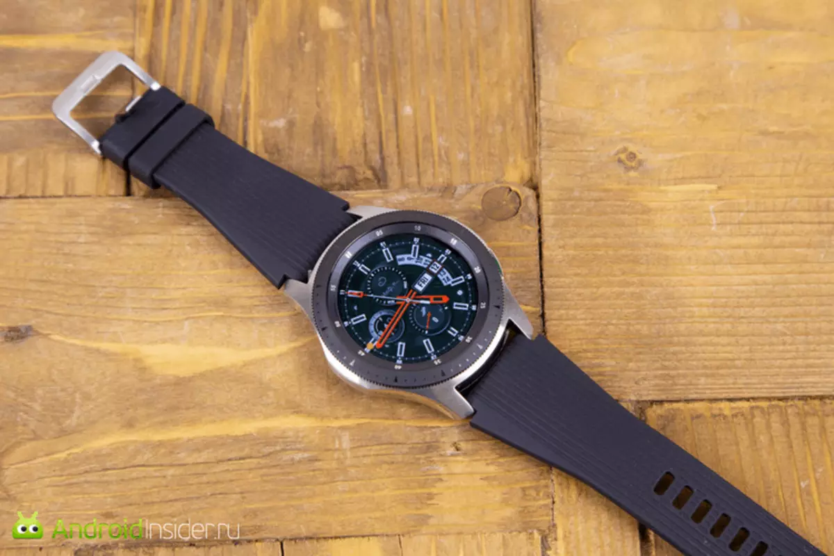 Samsung Galaxy Watch: နီးပါးနီးပါးအမှန်တကယ်နာရီများ၏ထင်မြင်ချက် 4384_3