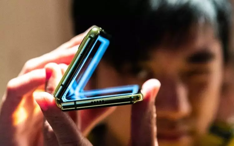 Opinion: Pourquoi Galaxy Fold - Défaut Pire Galaxy Note 7 5063_1