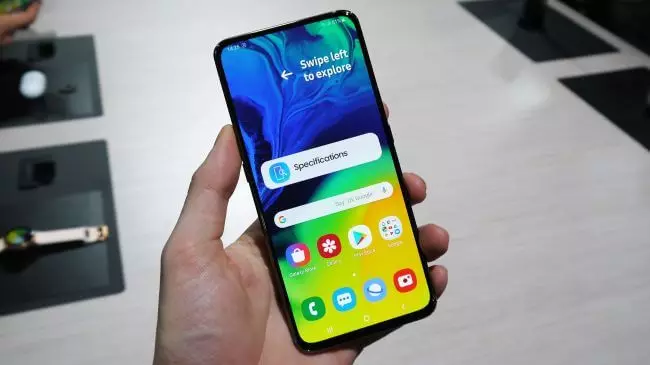 I-Samsung Galaxy A80 vs Galaxy S10: Uyini umehluko phakathi kwama-Flagship wakamuva? 5123_2