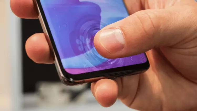 Come migliorare lo scanner di impronte digitali in Samsung Galaxy S10 5319_1