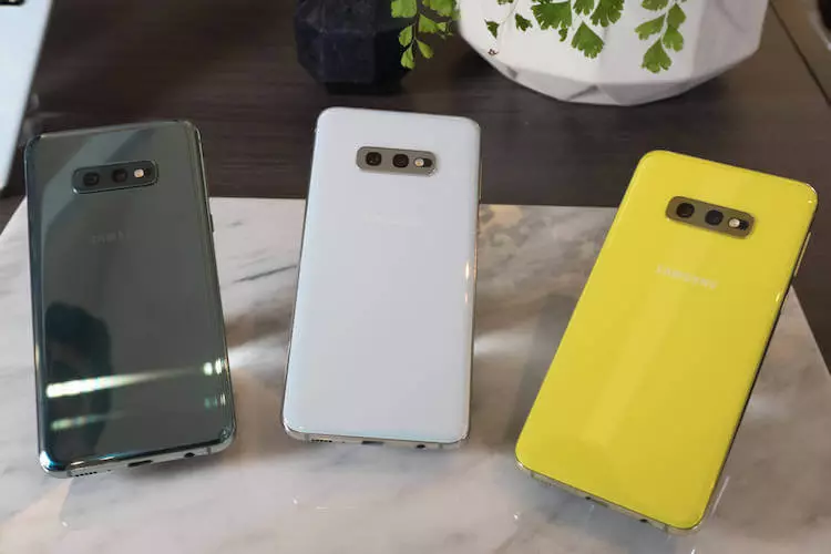 Siapa yang membuat Samsung Galaxy S10 baru? 5382_2