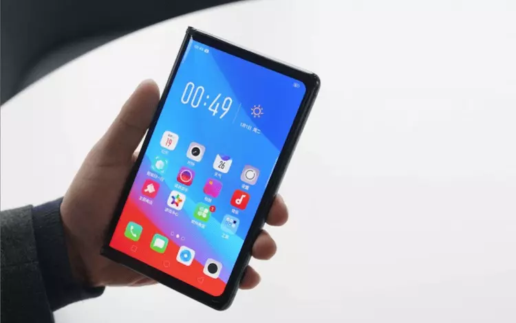 कोणीतरी Huawei वर spided: Oppo एक figning स्मार्टफोन दर्शविले 5426_3