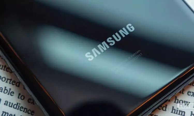 Apparently, Samsung Galaxy S21 Fe will look even steeper predecessor
