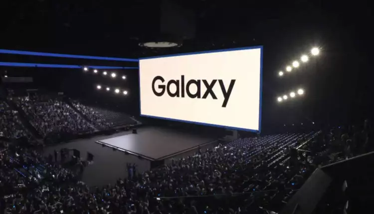 Samsung officially introduced Galaxy S10E, Galaxy S10 and Galaxy S10 + 5513_1