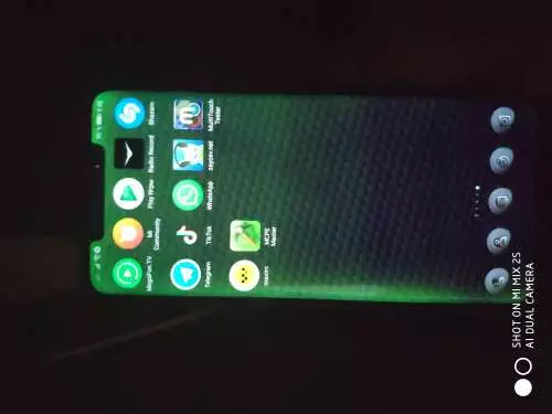 Non compre Huawei Mate 20 Pro! Os teléfonos intelixentes teñen un matrimonio de visualización (actualizado) 6005_3