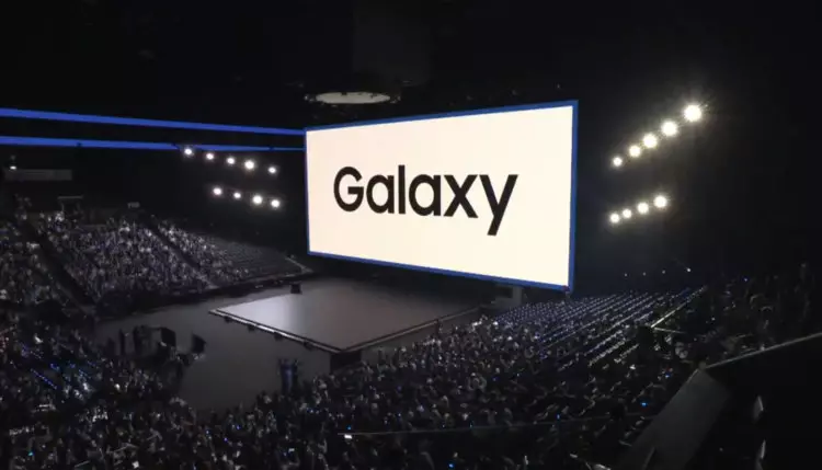 Pesë Samsung Galaxy S10 smartphones - Dallimet Shumë 6125_1