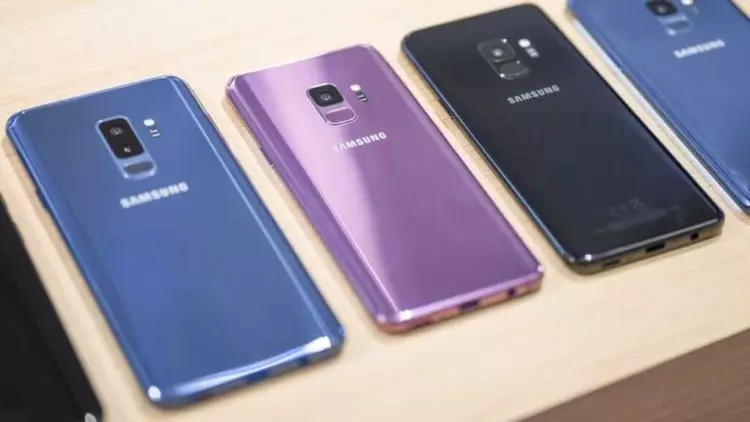 Samsung Haaptcliente geléiert Batterie Vitesse ze retten. Wéi heescht der Funktioun schaffen? 6126_1