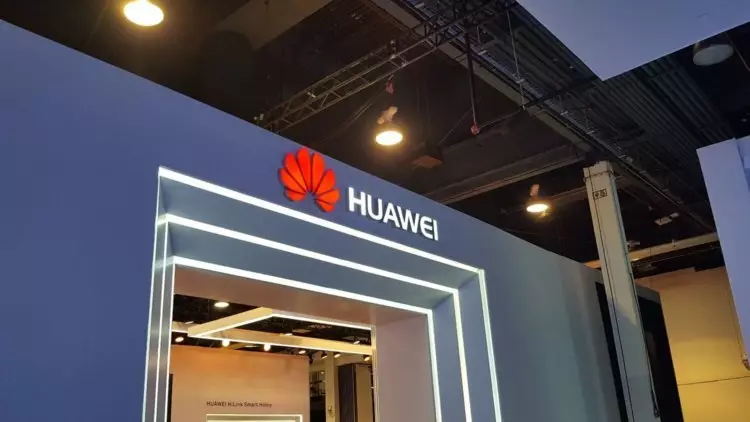 Huawei லைட் அண்ட்ராய்டுடன் Y5 லைட் அறிமுகப்படுத்தியது 6127_1