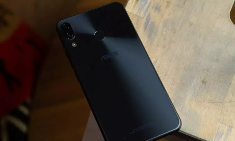 Asus Zenfone 5: Quem disse que um bom smartphone deveria ser caro? 6337_3