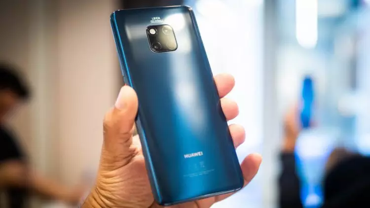 Huawei Mate 20 නව කිරින් 980 ප්රෝ මිණුම් සලකුණු වලින් පරීක්ෂා කර ඇත. ප්රති results ල මොනවාද? 6672_1