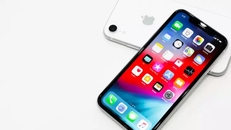 iPhone XR - nelepon sagala pabrik Android 6963_1