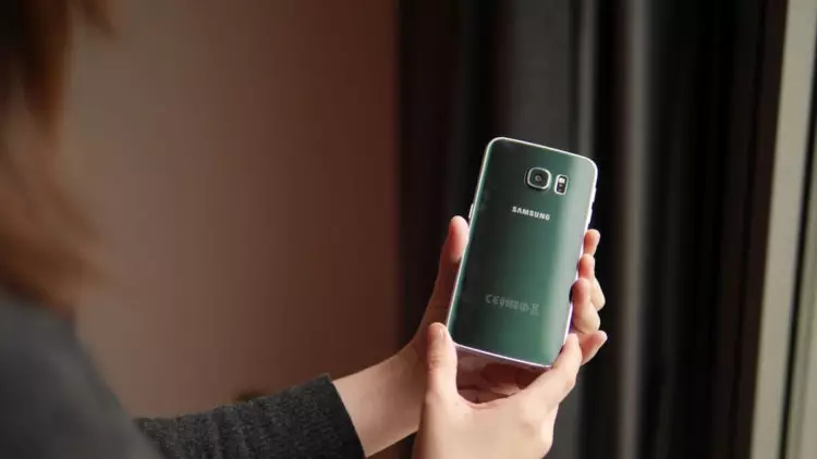 Hvilke farger på Galaxy S10 vil glede Samsung? Svar insider. 7172_2