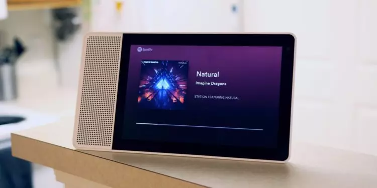 Google and Lenovo have released their smart display for home. 7386_1