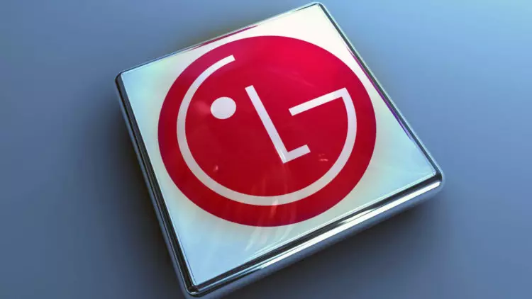 Inilabas ng LG ang isang smartphone na may 8.1 Oreo, isang malaking screen at stylus 7743_1