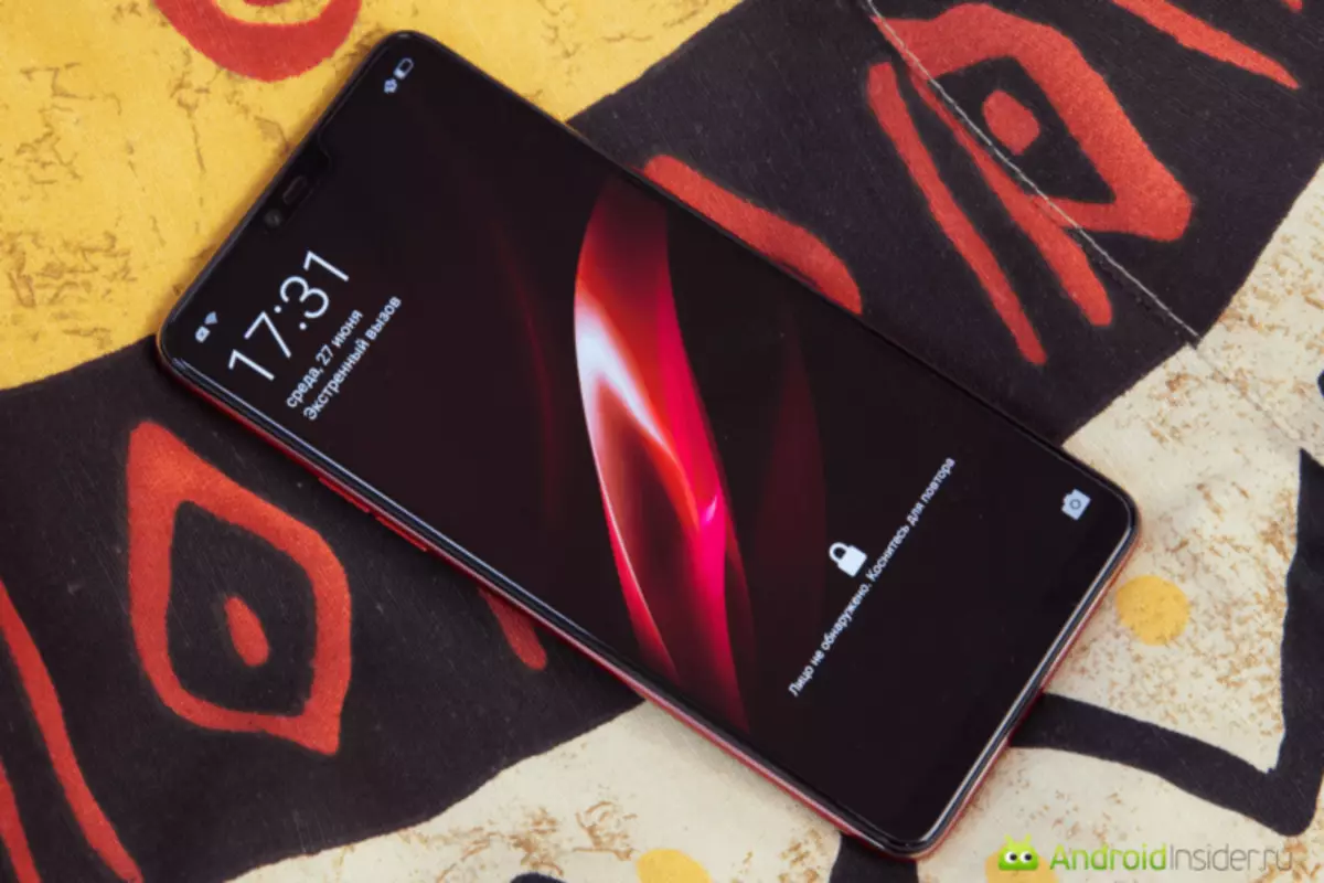 OPPO F7: Modern desbloqueig Camí 7795_1