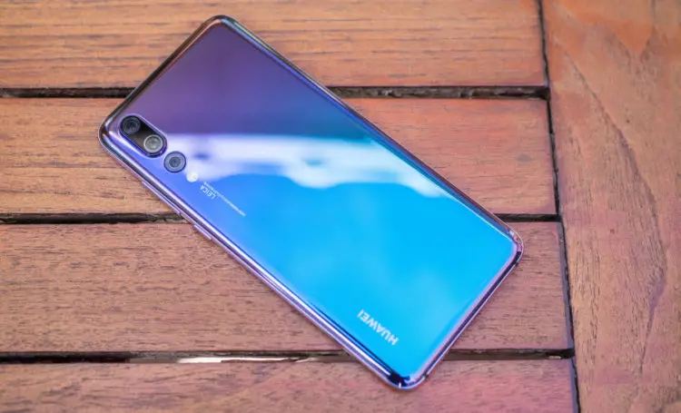 Флагмани Apple і Samsung отримають головну особливість Huawei P20 Pro 8071_1