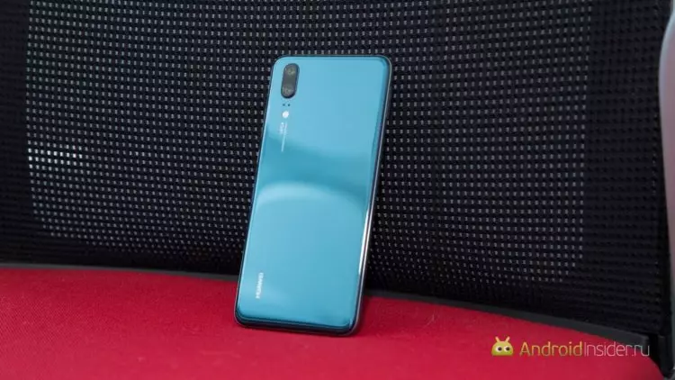 Ogwiritsa ntchito amasangalala ndi Huawei P20 Pro 8431_1