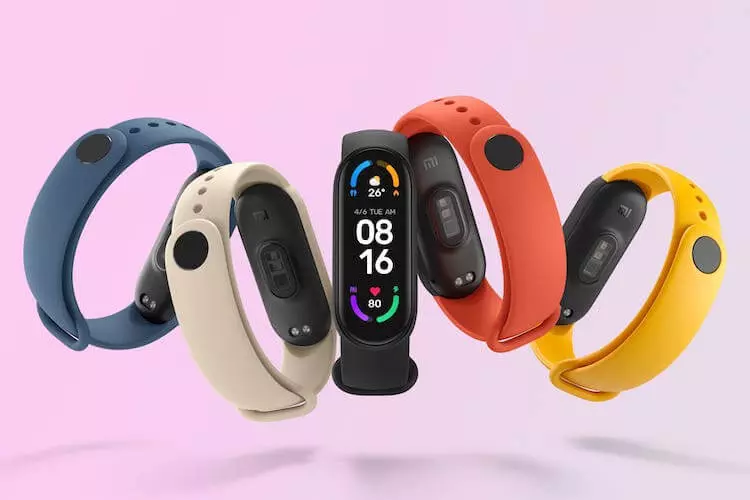 Það sem við vorum hissa á nýja Xiaomi Mi Band 6 fyrir utan boginn skjár