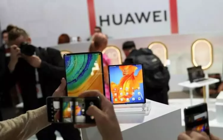 Smartfony Huawei.