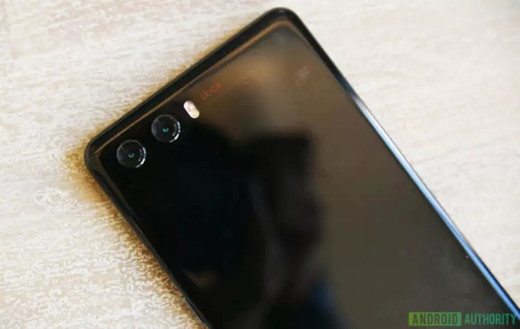 Huawei ha cambiato idea di copiare il design di iphone x 8778_4