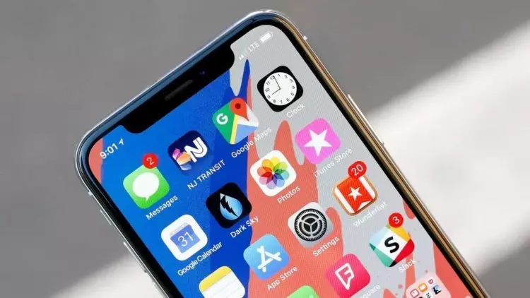 Kinesisk analog iPhone X (Doogee V) dukket opp på 