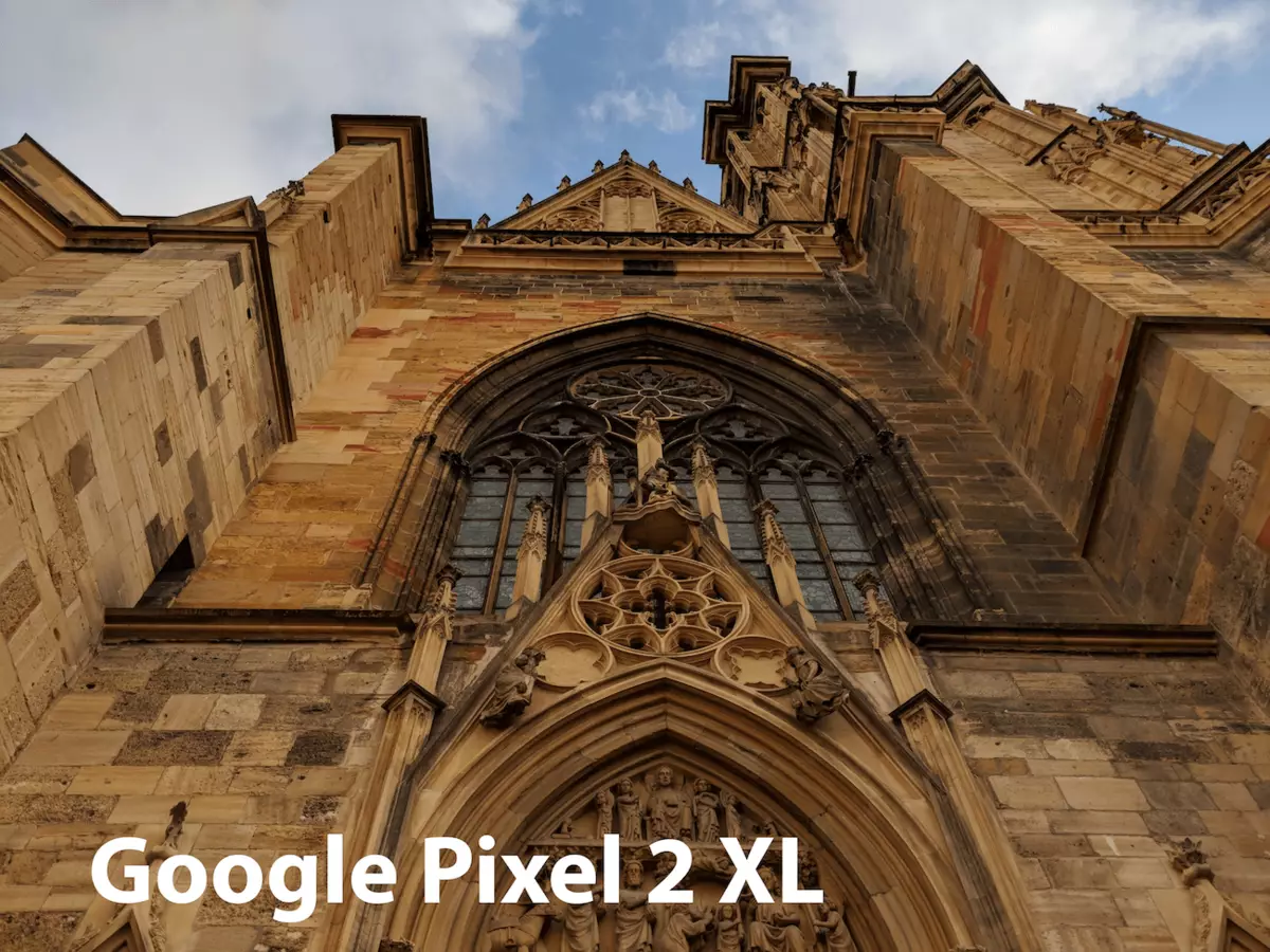 Տեսանյութի ակնարկ. Google Pixel 2- ի եւ iPhone X- ի համեմատությունը 9068_35