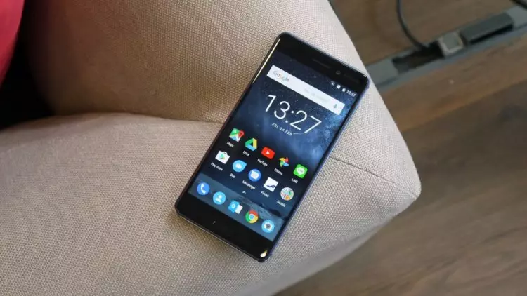 Nokia 6 (2018) ресми түрде ұсынылған 9221_1