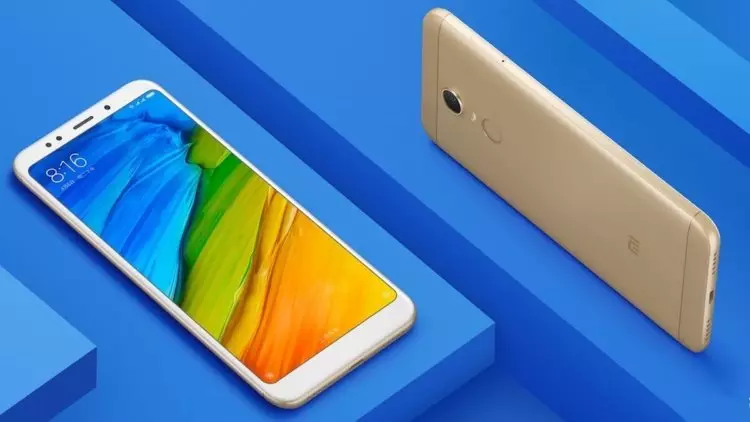 Xiaomi diropéa bagean anggaran sareng Redmi 5 sareng Redmi 5 tambah 9421_3