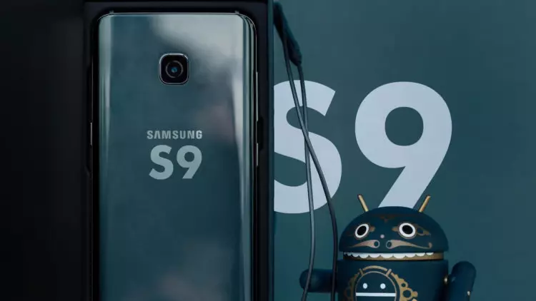 Galaxy S9 on iPhone X tärkein indikaattori 9476_1