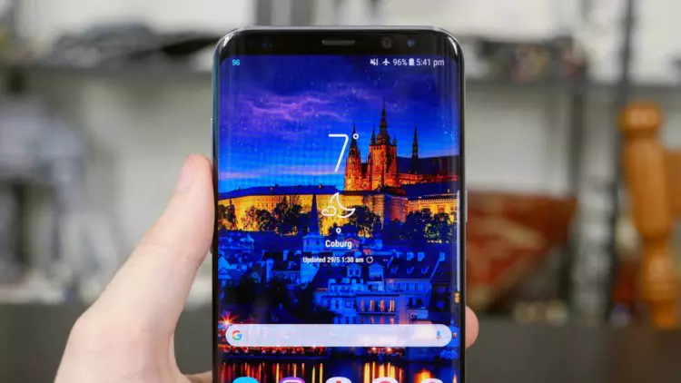 Samsung Galaxy S9 iyo S + waxay joogi doonaan bisha Janaayo, laakiin iyada oo aan horumar lahayn 9481_2