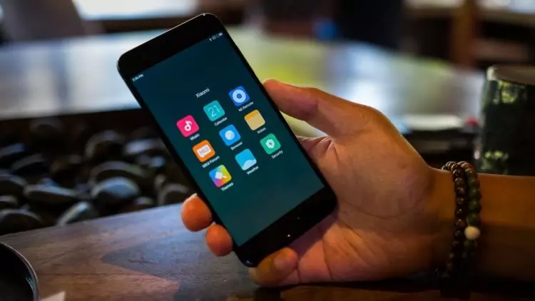 Xiaomi stopped the software support immediately six devices 9541_1