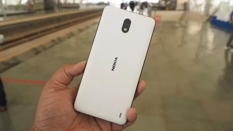 У Расіі стартавалі продажу самага даступнага смартфона Nokia 9646_1