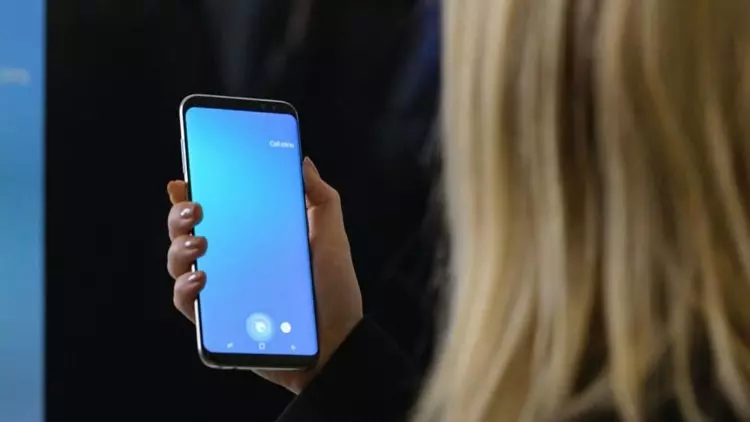 Khi nào Samsung hiện tại Bixby 2.0? 9854_1