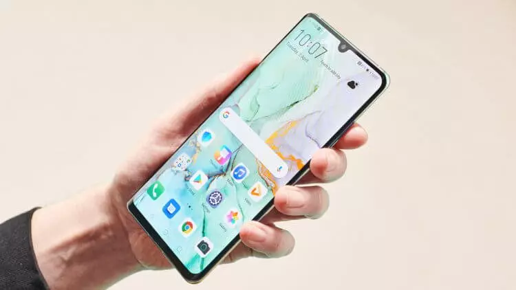 Huawei ngumumake nalika harmoni OS bakal dibebasake kanthi resmi. Apa salah ing kene 989_3