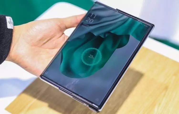 Bráðum smartphones Oppo verður innheimt af flugi 992_1